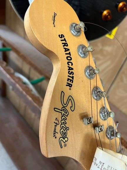 Fender Strato Caster SQUIER Electric Guitar - Bonnette Auctions