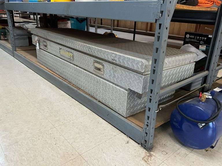 Husky Diamond Plate Tool Box - Bonnette Auctions