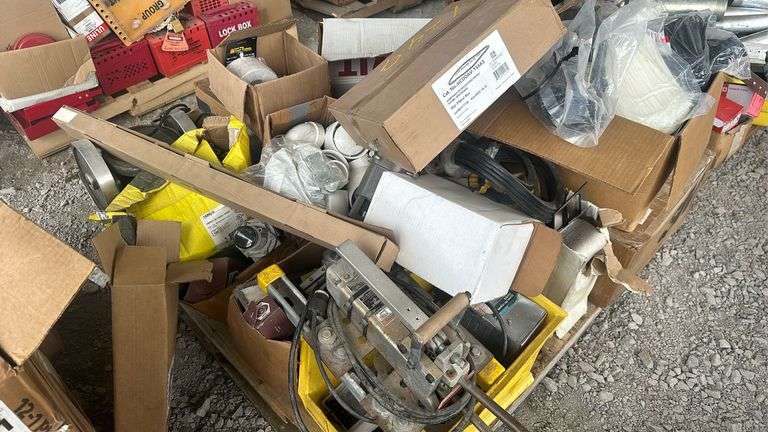 Pallet of Misc - Bonnette Auctions
