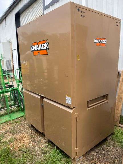 Knaack Job Box Model 119-02 - Bonnette Auctions