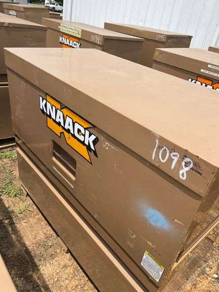Knaack Job Box Model 89 - Bonnette Auctions