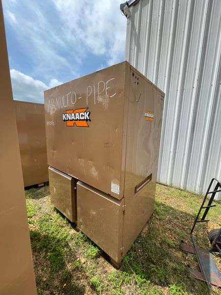 Knaack Job Box Model 119-02 - Bonnette Auctions