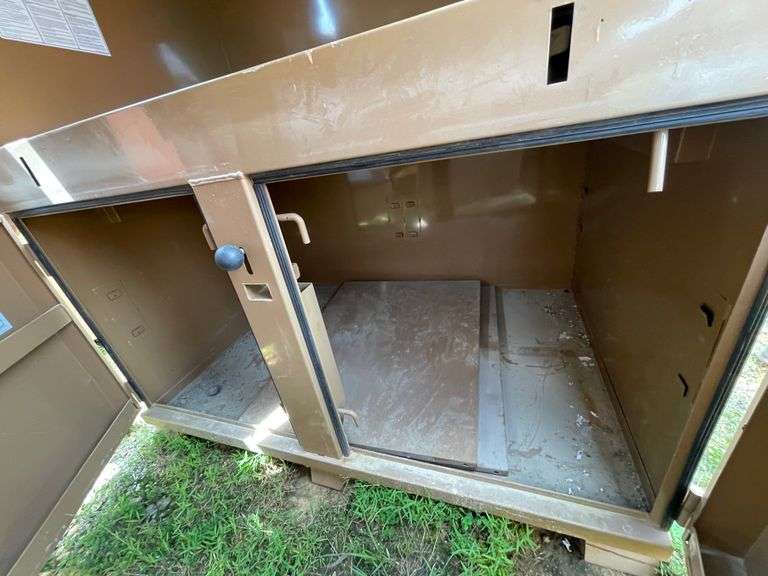 Knaack Job Box Model 119-02 - Bonnette Auctions