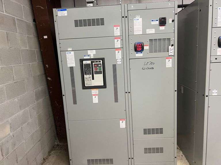 Eaton motor control center - Bonnette Auctions