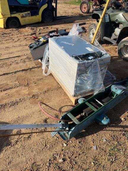 Floor jack, DSR pro booster, mini fridge - Bonnette Auctions
