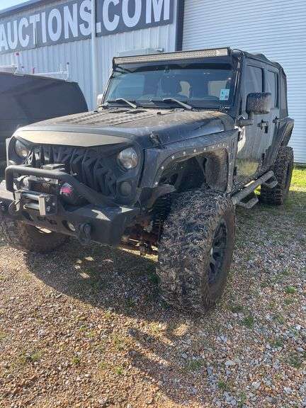 2013 Jeep Wrangler - Bonnette Auctions