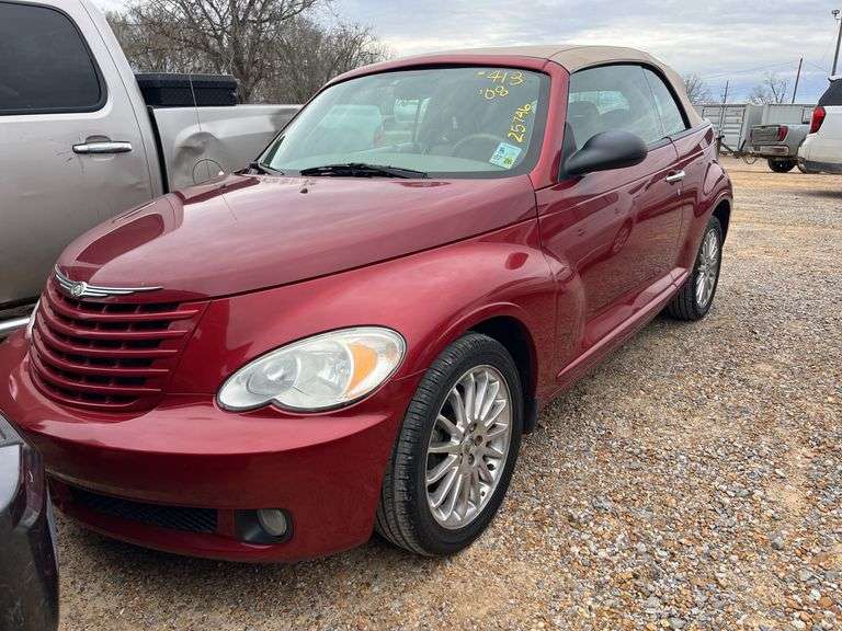 2008 Convertable Chrysler PT Cruiser - Bonnette Auctions