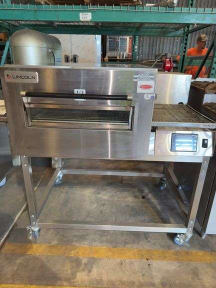 New Lincoln Pizza Conveyer - Bonnette Auctions