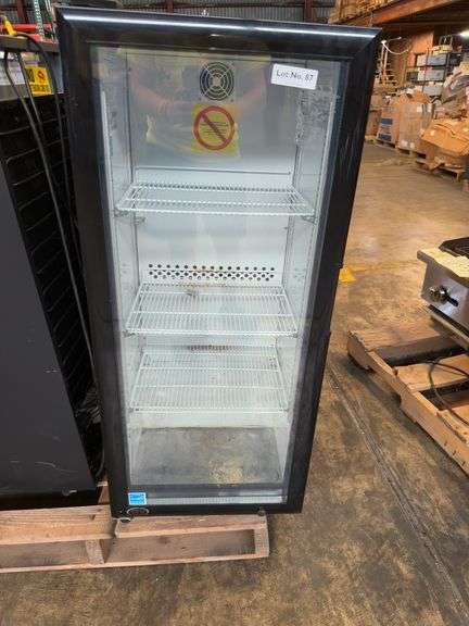 IDW Display Fridge - Bonnette Auctions