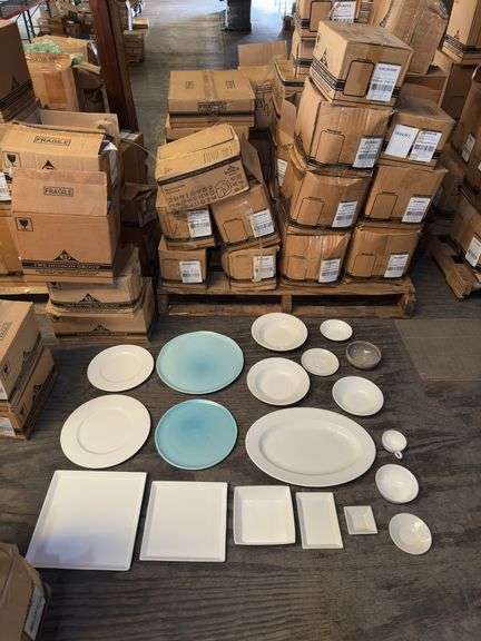 Dudson Soup plates, fruit plates, saucers, bowls, plates, cups, trays ...