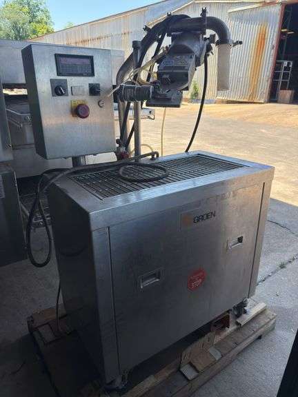 Groen Mobile Pump and Fill Station - Bonnette Auctions