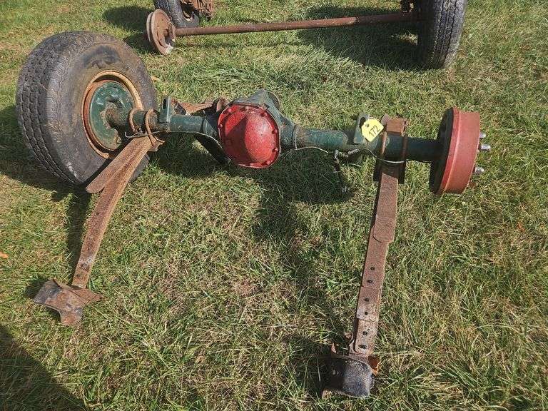 172 - FORD REAR END 5 BOLT HUB - Bonnigson & Associates