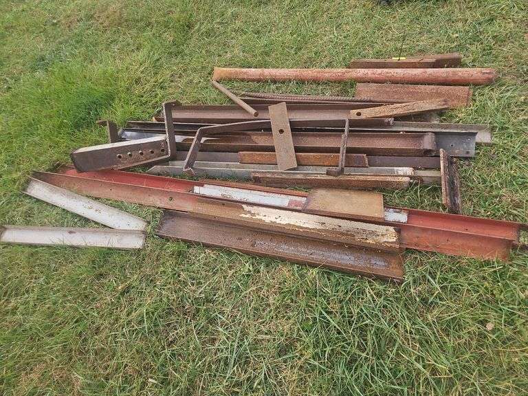 038 - CHANNEL ANGLE IRON, MISC STEEL - Bonnigson & Associates