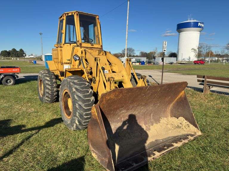 866 - 930 CAT END LOADER, 3304 CAT - Bonnigson & Associates