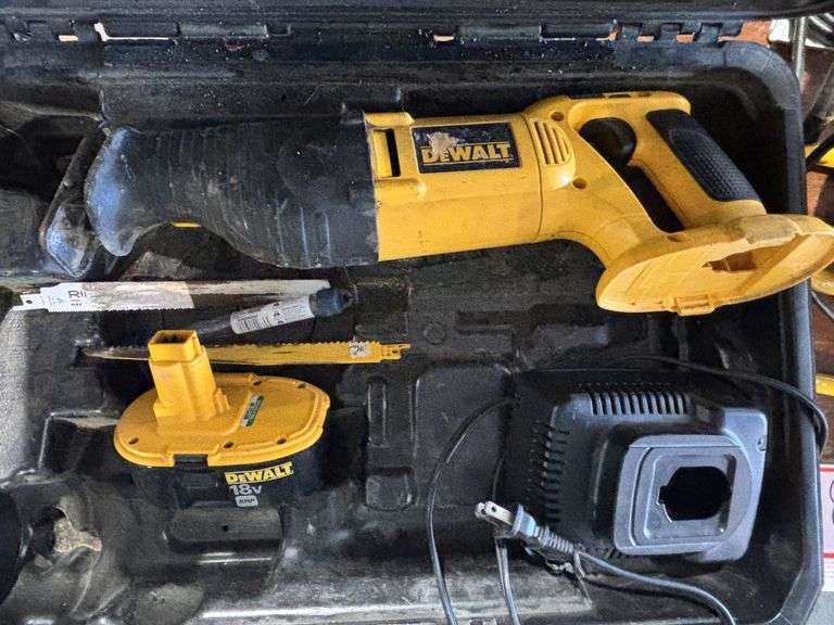 Dewalt sawz all - Bonnigson & Associates