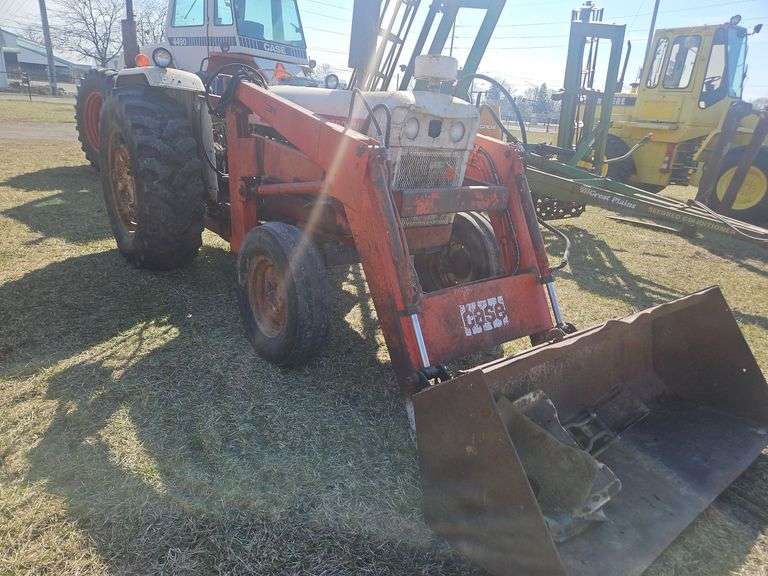 5782 - DAVID BROWN CASE 995 W/ LOADER - Bonnigson & Associates