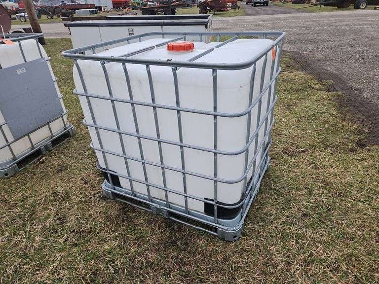 6616 - STAINLESS 2-SIDED HOG FEEDERS-POLY TOTES - Bonnigson & Associates