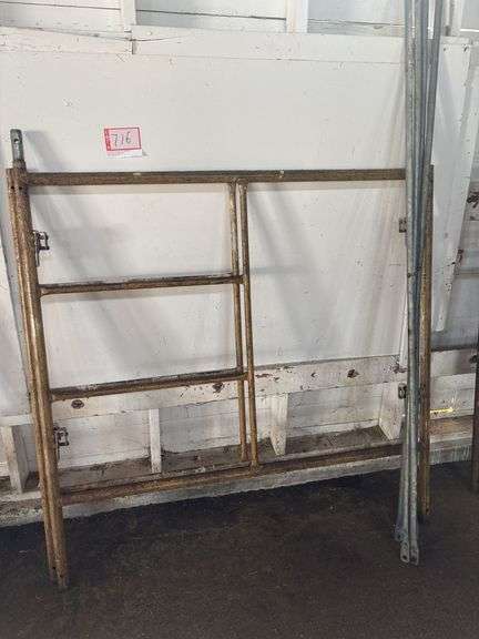 Section of scaffolding - Bonnigson & Associates