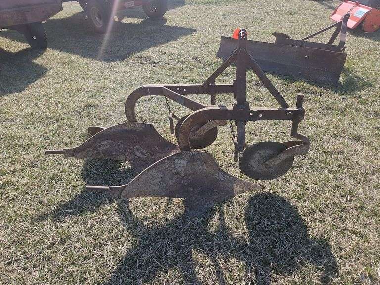 6991 - FORD 2 BOTTOM PLOW - Bonnigson & Associates