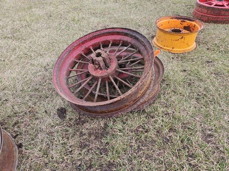8000 - (2) 38" ROUND SPOKE RIMS - Bonnigson & Associates