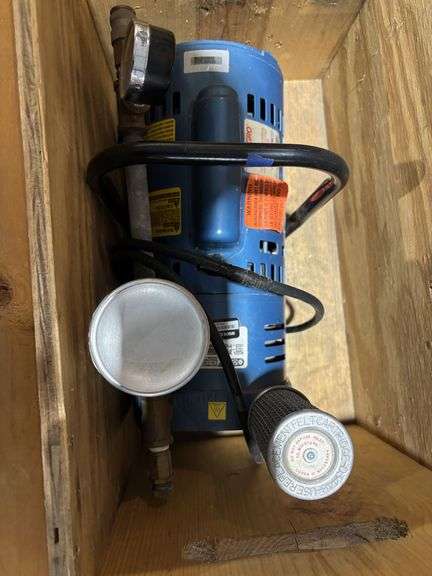 Wooden box, supplied air system - Bonnigson & Associates