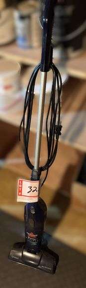 Bissell 3-way bag list sweeper - Bonnigson & Associates