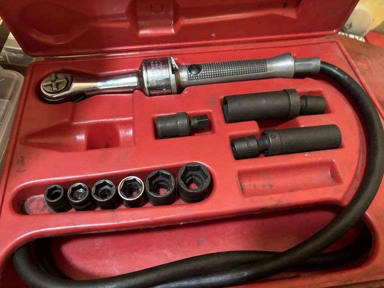 Pneumatic sockets and parts, Bolt Driver - Bonnigson & Associates