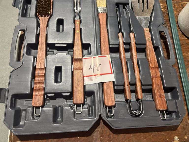 Barbecue grilling tools - Bonnigson & Associates