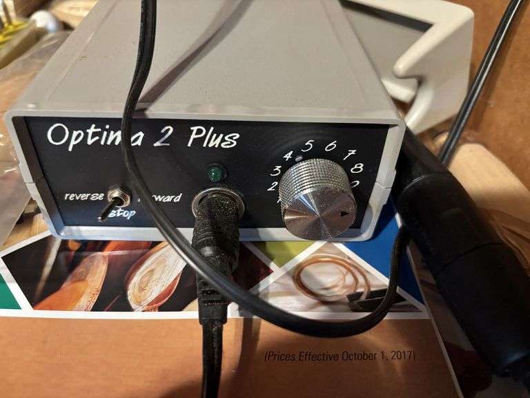 Wood carving station, electric Optima 2 Plus, and gouges, etc ...