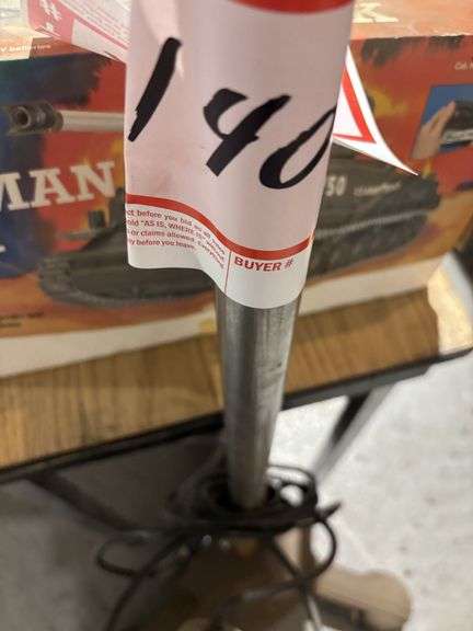 Freestanding spotlight - Bonnigson & Associates