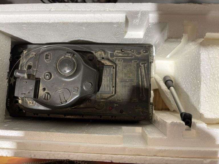 Sherman Tank, radio controlled - Bonnigson & Associates