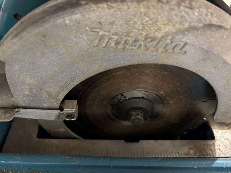 Makita circular saw - Bonnigson & Associates