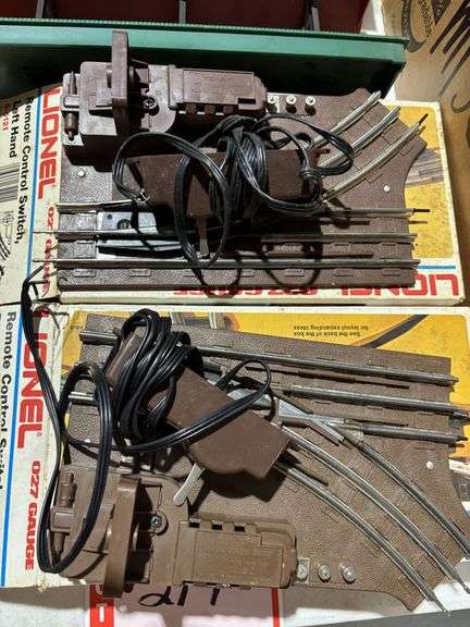2 – Lionel, remote control switches, station platform, and rural house ...