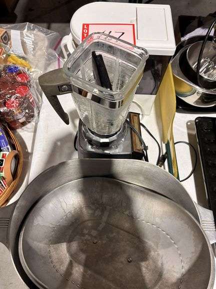 Roaster pan, blender, coffee maker - Bonnigson & Associates