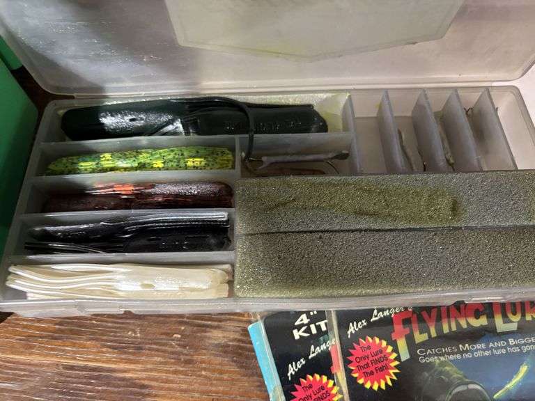 Fly fishing lures - Bonnigson & Associates