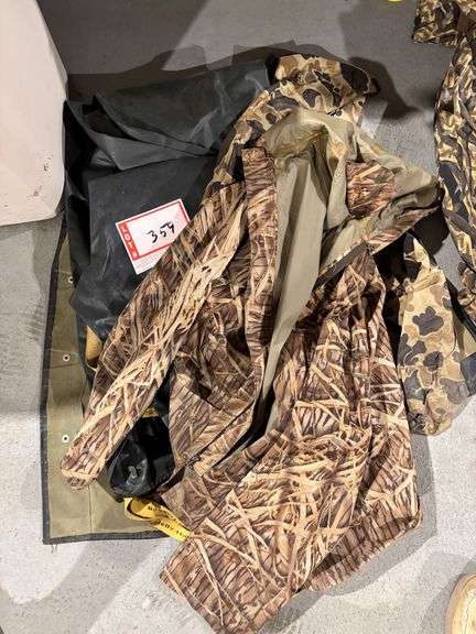 Camouflage rain gear - Bonnigson & Associates