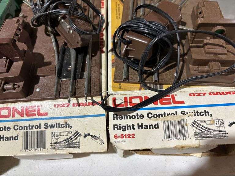 2 – Lionel, remote control switches, station platform, and rural house ...