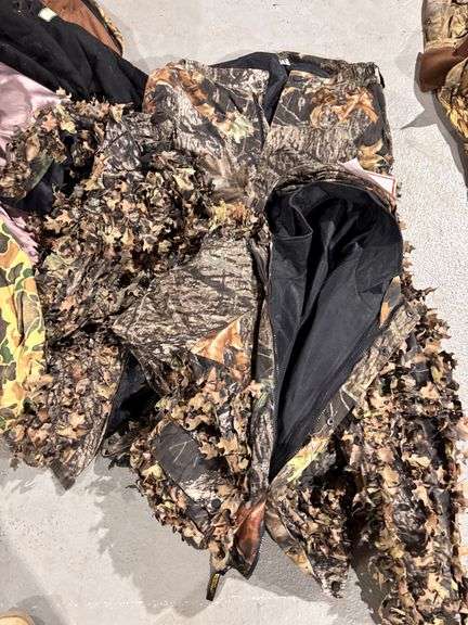 Extra large camouflage wear with fringe - Bonnigson & Associates