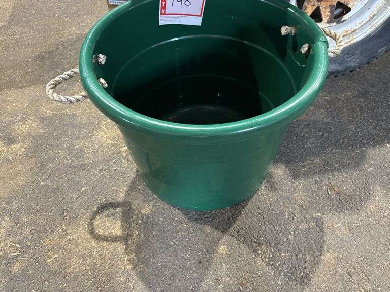 Grain bucket - Bonnigson & Associates