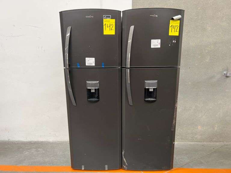 Lote de 2 refrigeradores, contiene: 1 Refrigerador con dispensador de ...