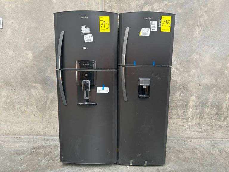 Lote de 2 refrigeradores, contiene: 1 Refrigerador con dispensador de ...