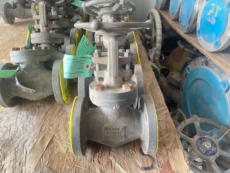 (NEW) 6 Manual Gate Valves in Stainless Steel, 1.5", 150 Pounds Tag ...