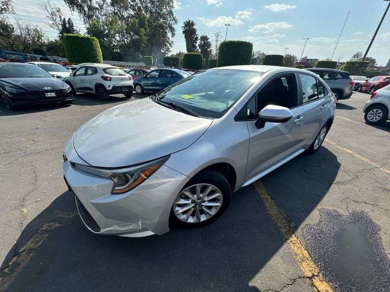 Vehículo Usado Marca TOYOTA, Color GRIS, Modelo COROLLA LE 2022, No. de ...