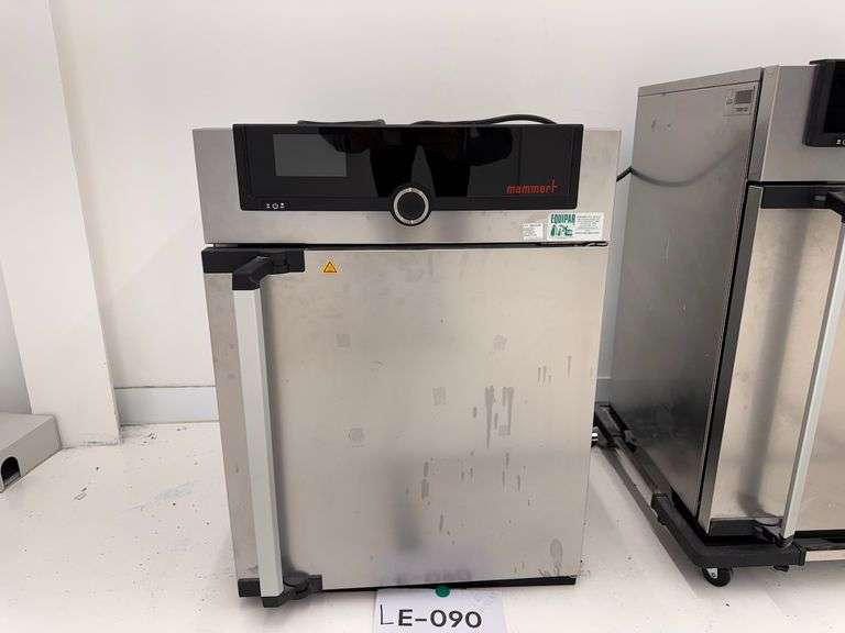 MEMMERT Universal Laboratory Oven, model UF55, serial number B221.0818 ...