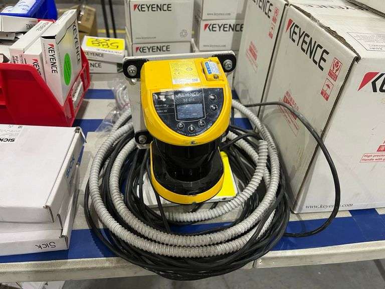 KEYENCE Laser Sensor Year 2022, Model SCZ-01 / Sensor Laser Marca ...