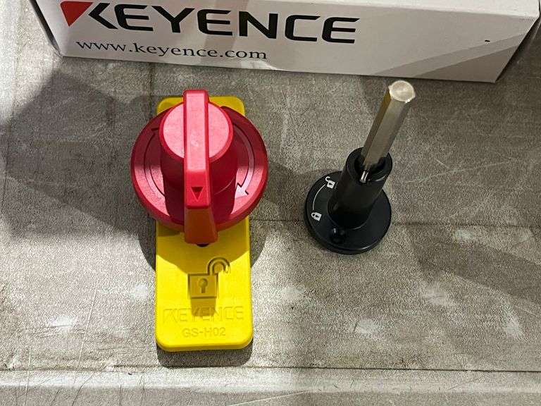 (NEW) KEYENCE Emergency Interior Release, Release Terminal, Model GS ...