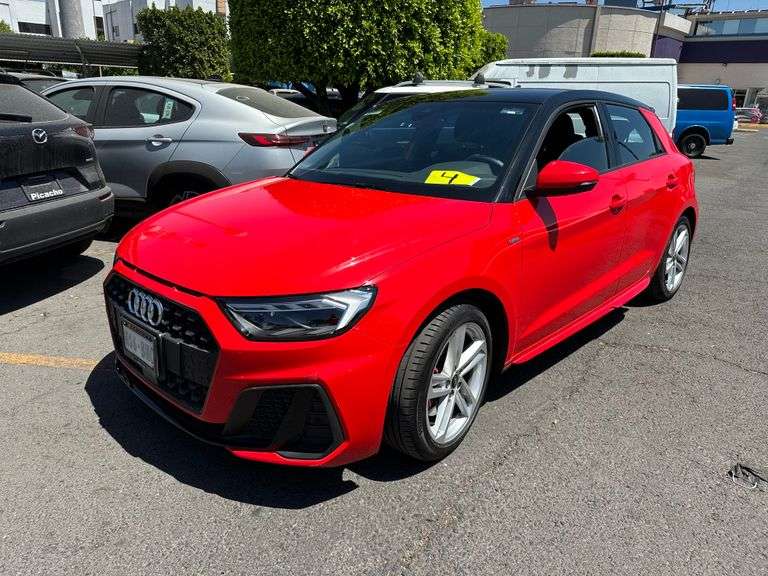 Vehículo Usado Marca AUDI, Color ROJO, Modelo A1 40 TFSI 2023, No. de ...