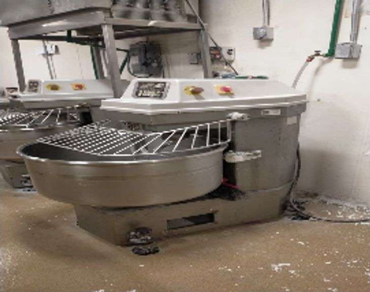 1 Amasadora espiral 80 ch Europan (COMPLETO FUNCIONA) | 115 Av. Kan Tenah Smz 58 Mz 1 Lt 6 No.S ...