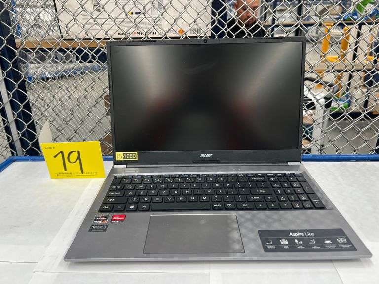 Computadora tipo lap-top Marca ACER, Modelo ASPIRE LITE, Procesador AMD ...
