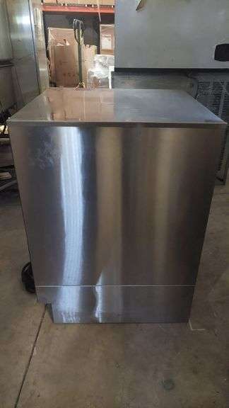 (NEW) Meiko Front Load Dishwasher Meiko U500 10331084 (New equipment ...